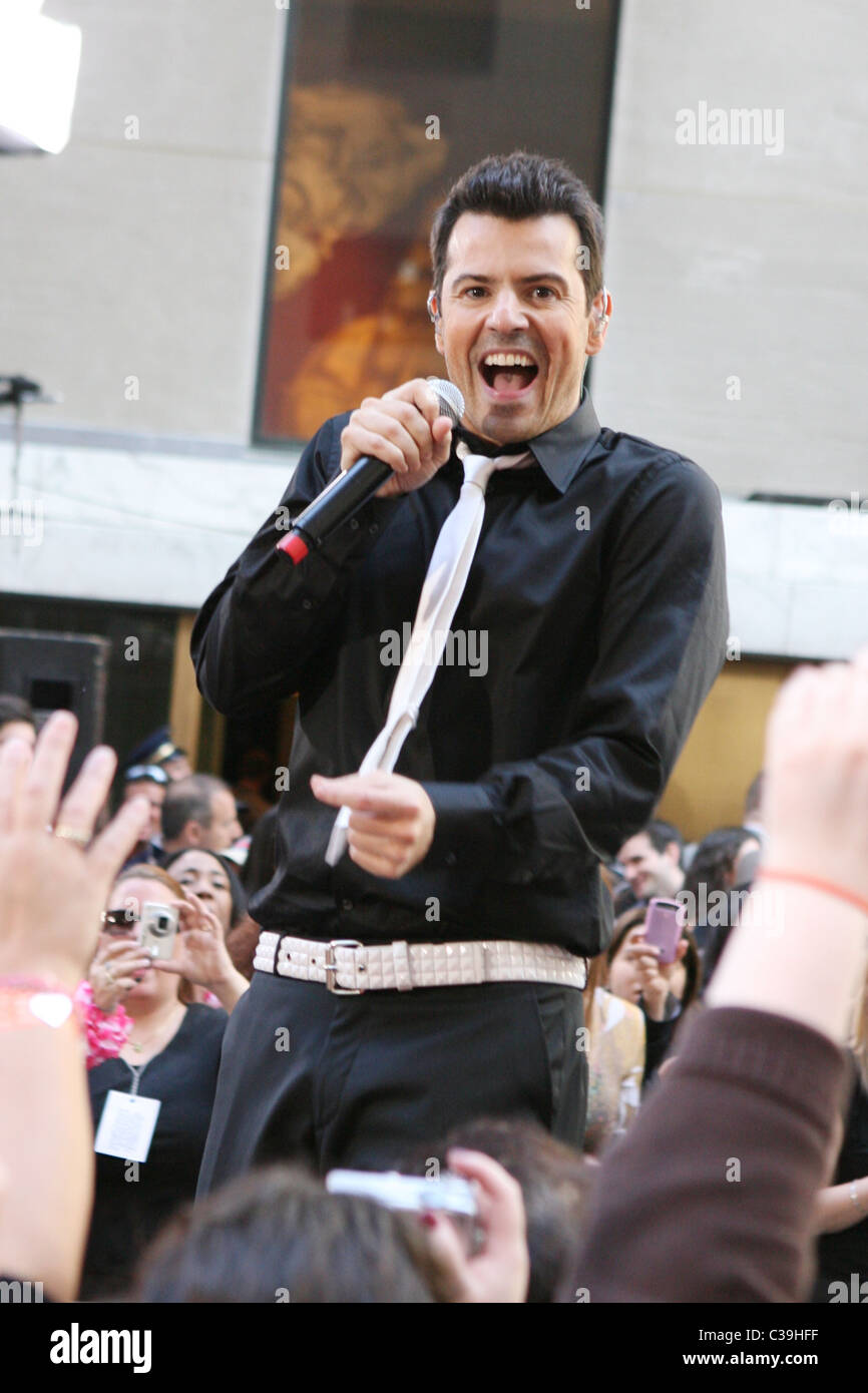 Jordan Knight of New Kids On The Block performs on NBC's 'Today' show ...