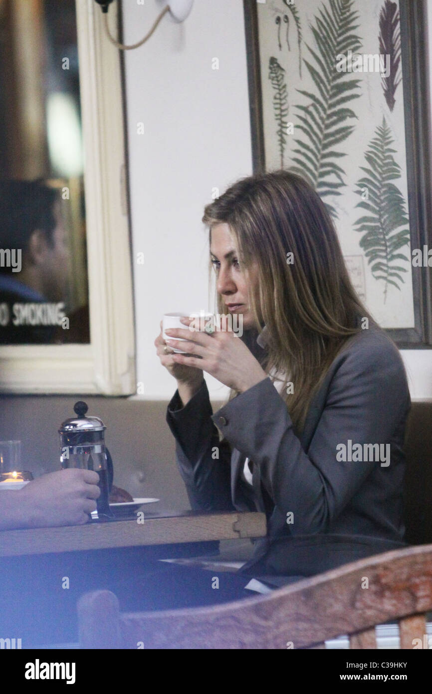 Jennifer Aniston films a scene for her new movie 'The Baster' at a cafe ...
