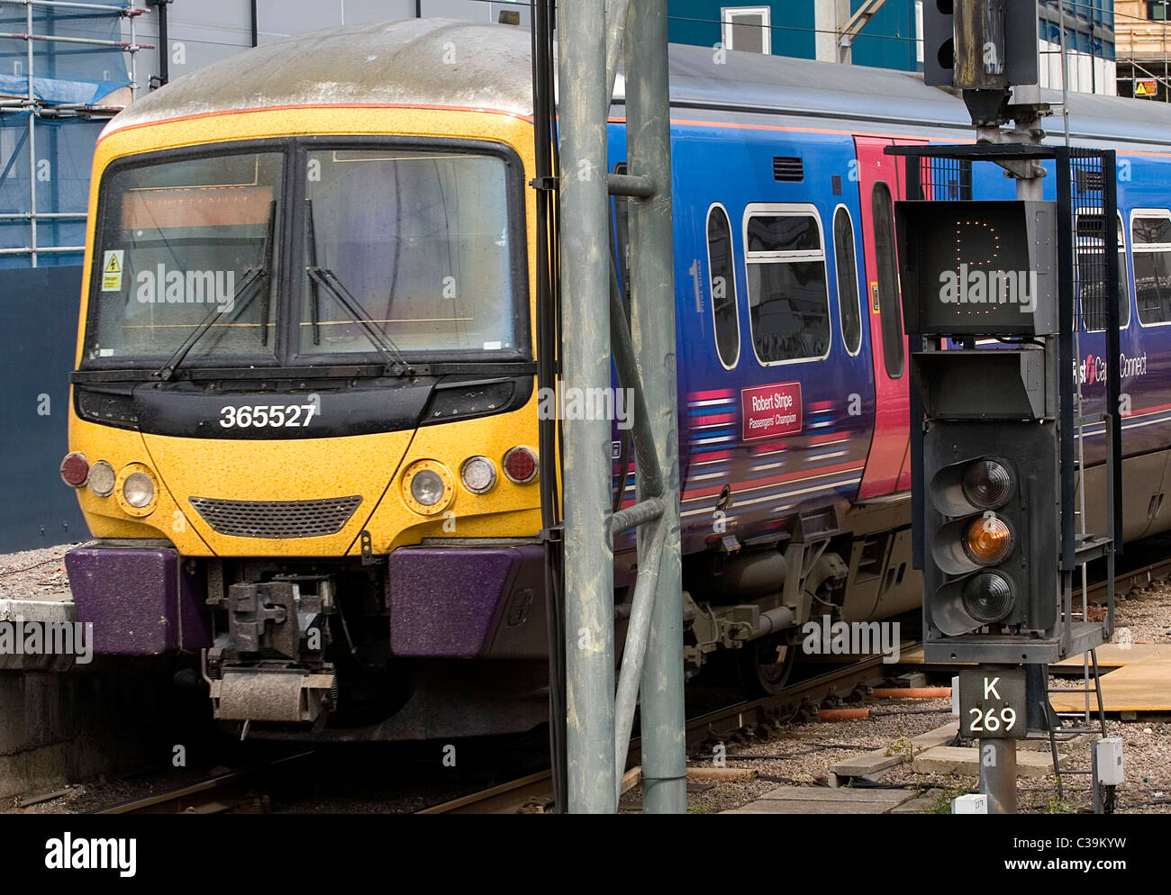 Kings cross signal box hi-res stock photography and images - Alamy