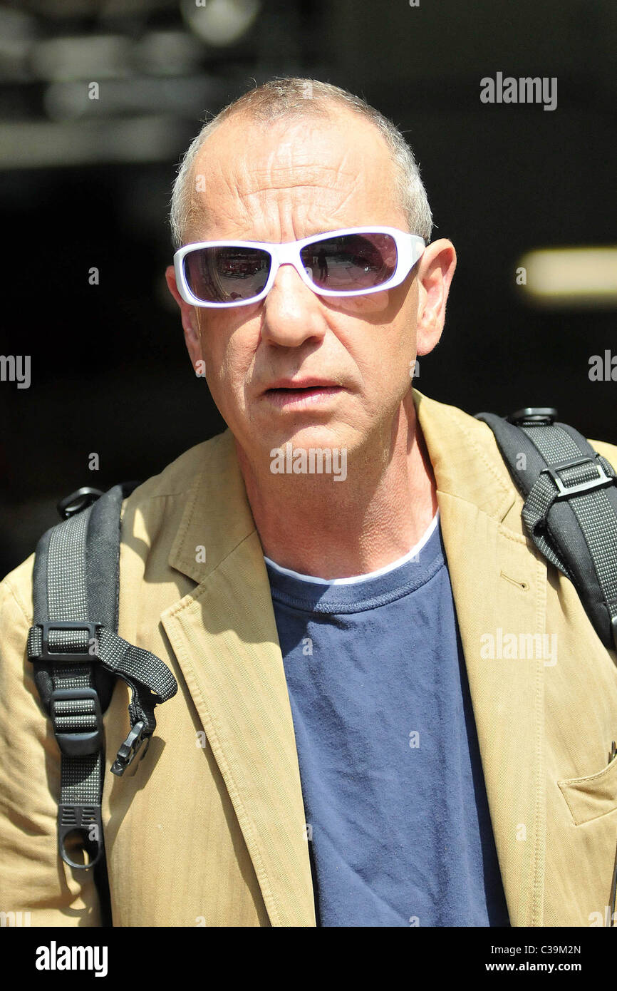 Arthur smith comedian hi-res stock photography and images - Alamy