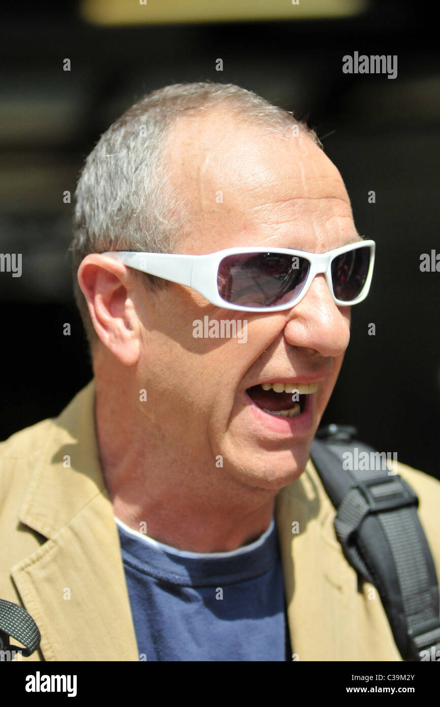 Comedian Arthur Smith leaving the 'This Morning' studios London ...