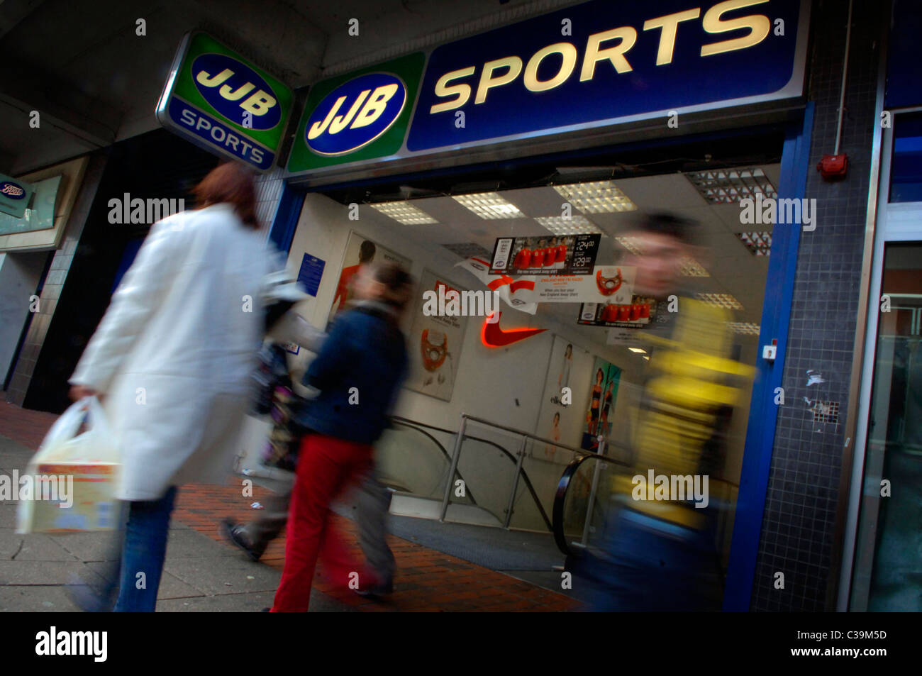 Jjb sports hi-res stock photography and images - Alamy