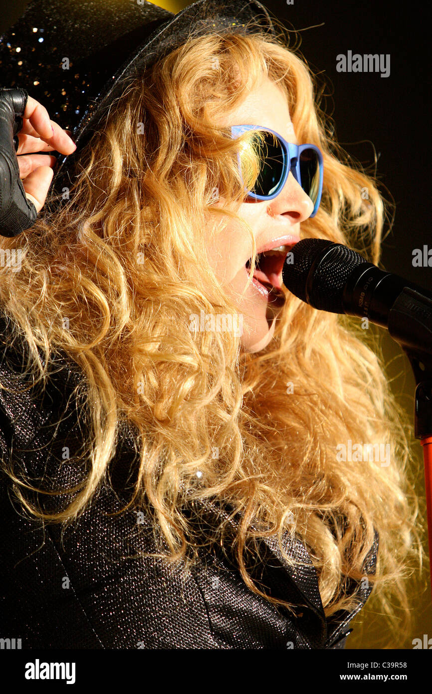 Paulina rubio mexican pop singer hi-res stock photography and images ...