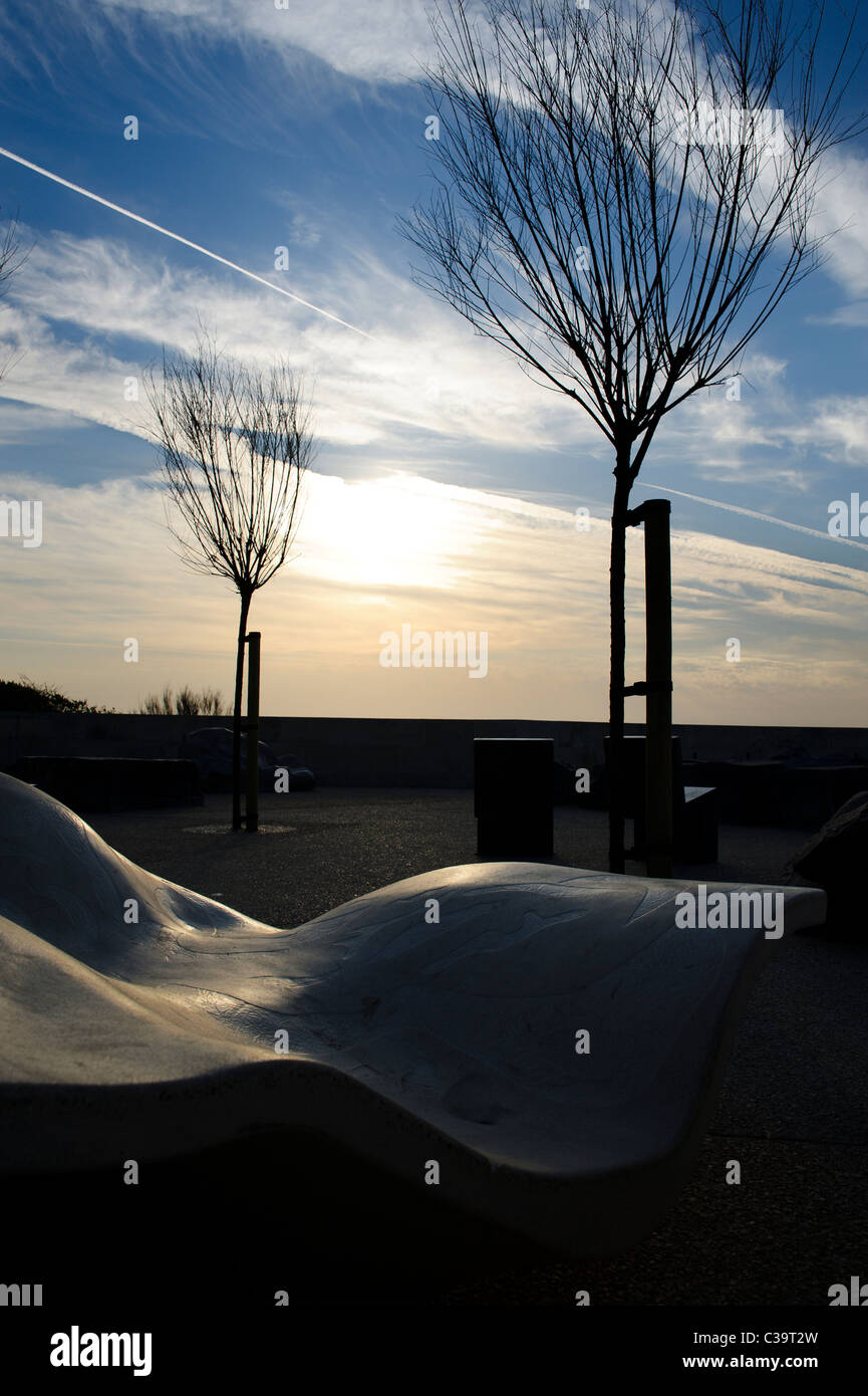 The sun reflects of the curved seats at Splash Point, Worthing Stock ...