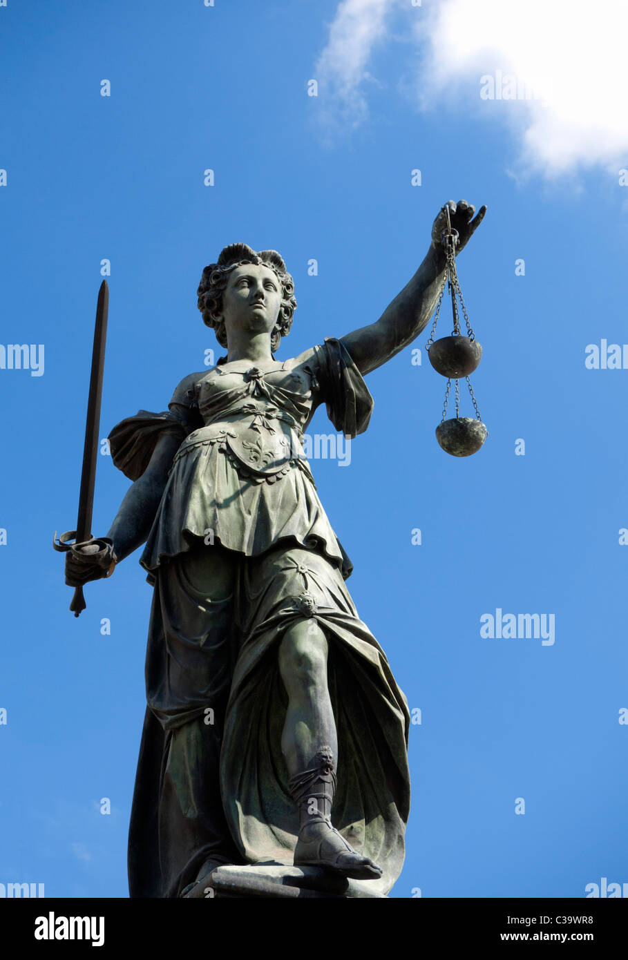 Justitia statue hi-res stock photography and images - Alamy