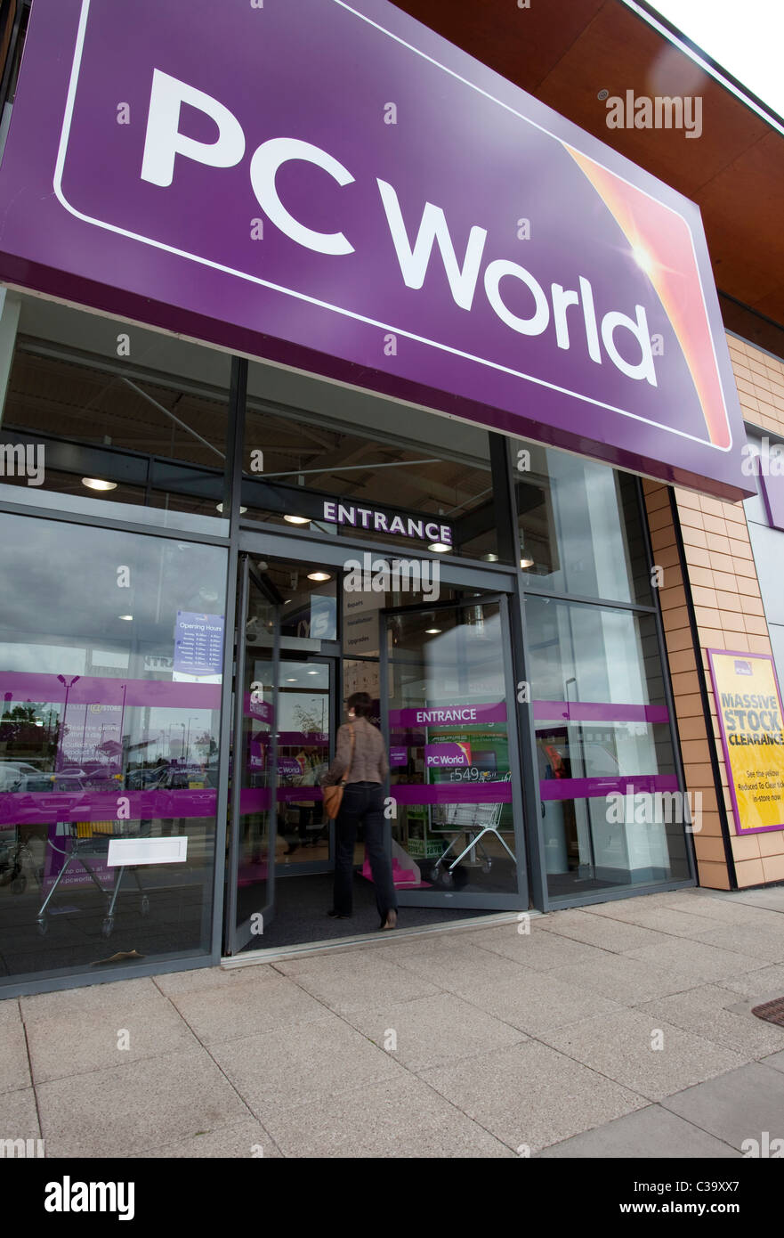 Pc world hi-res stock photography and images - Alamy