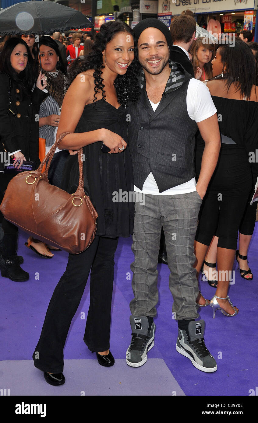 Su-Elize Nash and guest Jonas Brothers In 3D - UK film premiere held at ...