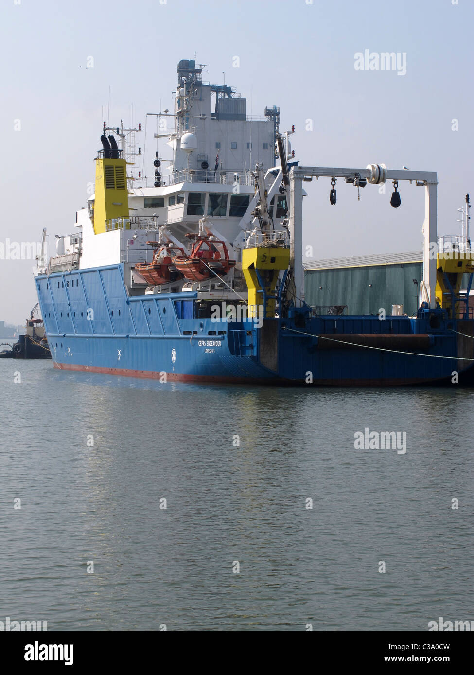 cefas endevour in harbour at lowestoft suffolk uk Stock Photo - Alamy