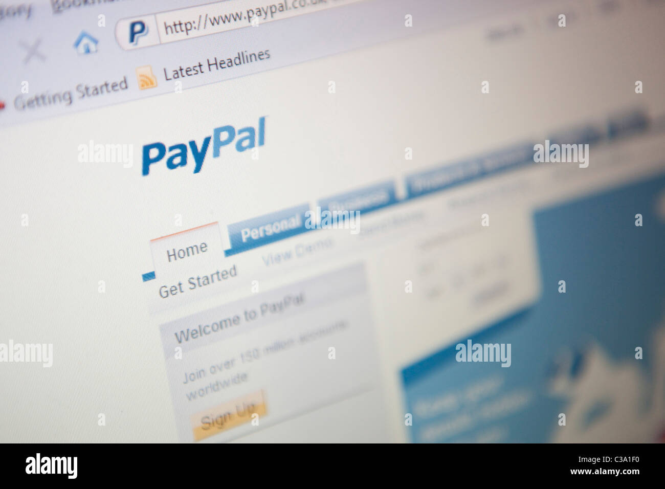 Pay pal website hi-res stock photography and images - Alamy