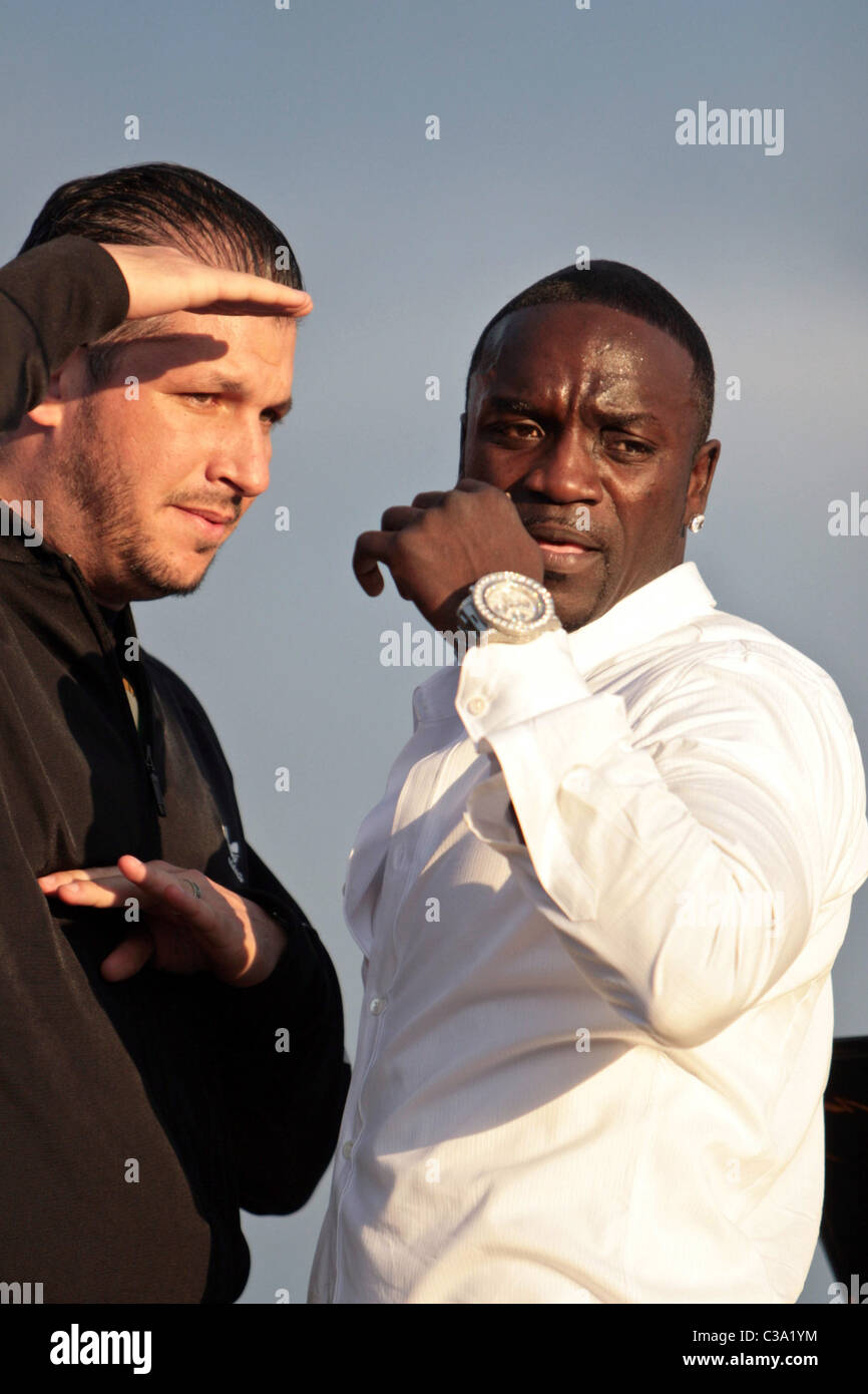 Akon performing on the set of his new music video. Soweto, South Africa ...
