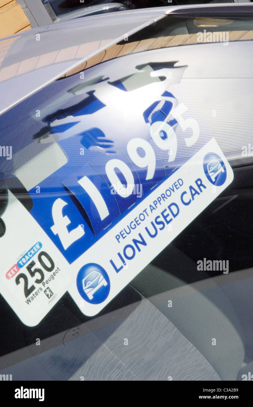 Car winscreen hi-res stock photography and images - Alamy