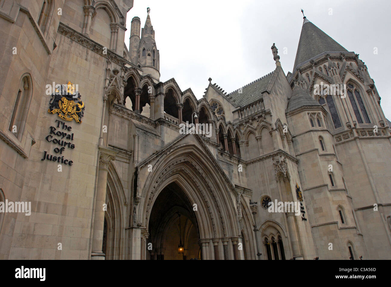 The Royal Courts Of Justice, East Strand, Holborn Stock Photo - Alamy