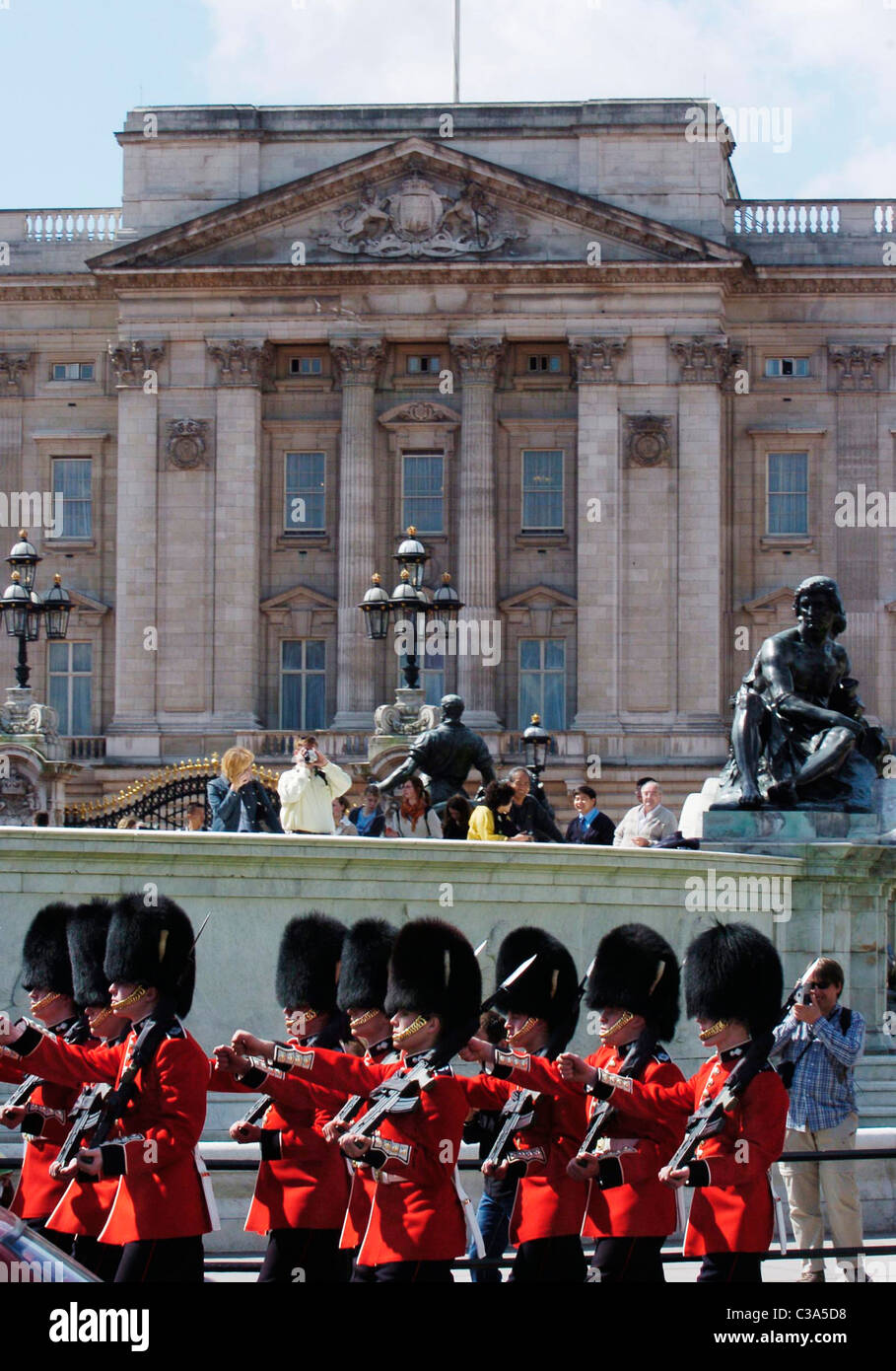 Changing of the Guard at Buckingham Palace in London Stock Photo - Alamy