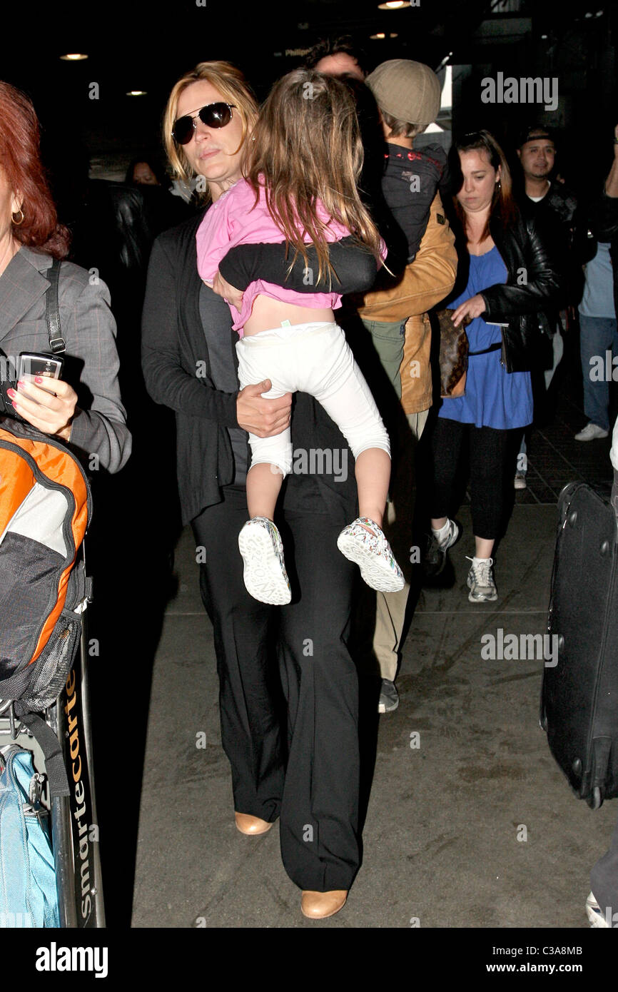 Noah wyle and family hi-res stock photography and images - Alamy