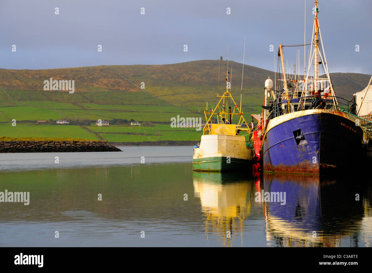 Dingle port hi-res stock photography and images - Alamy