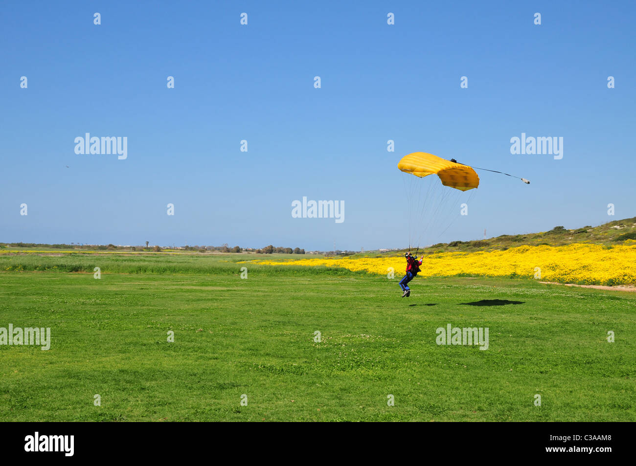 Israel, Mediterranean coast paragliding Stock Photo - Alamy