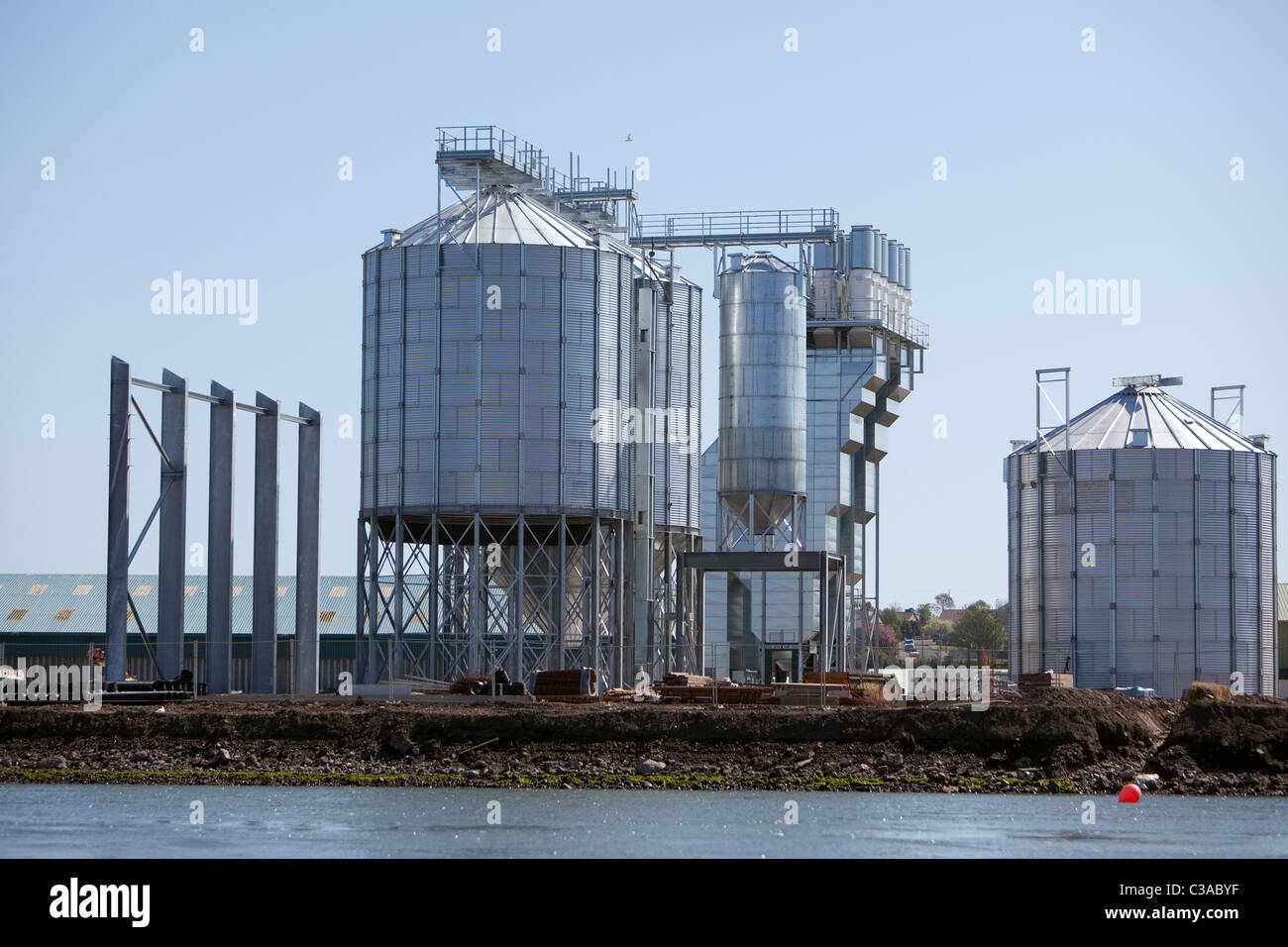 Grain Silo Uk Stock Photos & Grain Silo Uk Stock Images - Alamy
