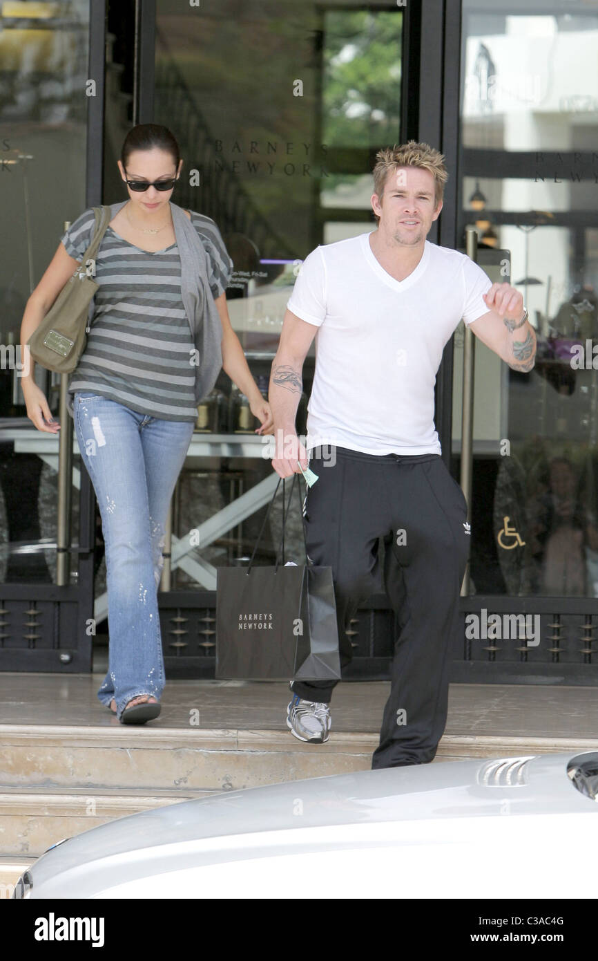 Mark McGrath Sugar Ray frontman leaving Barneys New York after shopping ...