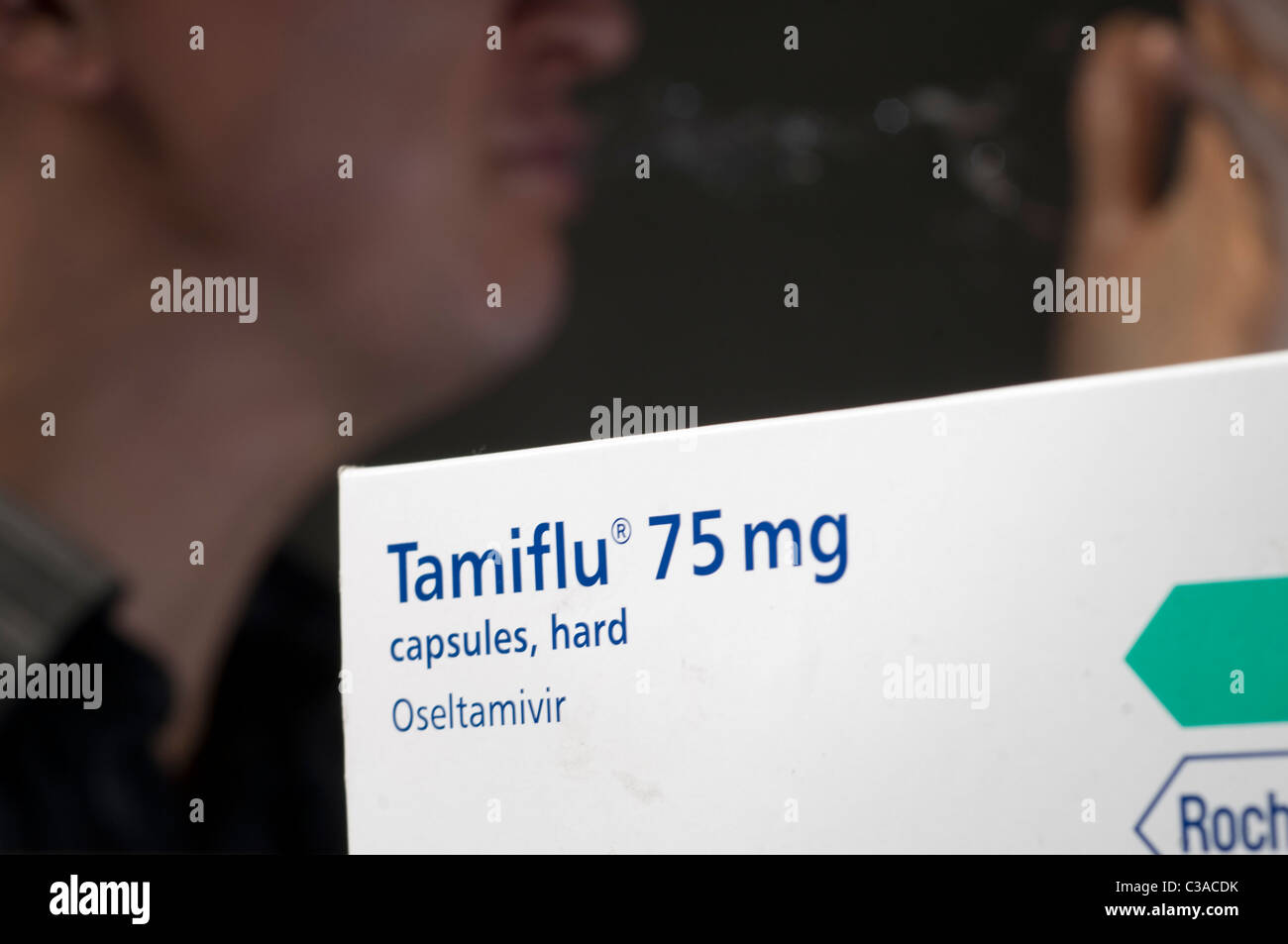 Illustrative image of Tamiflu 75mg capsules Stock Photo - Alamy