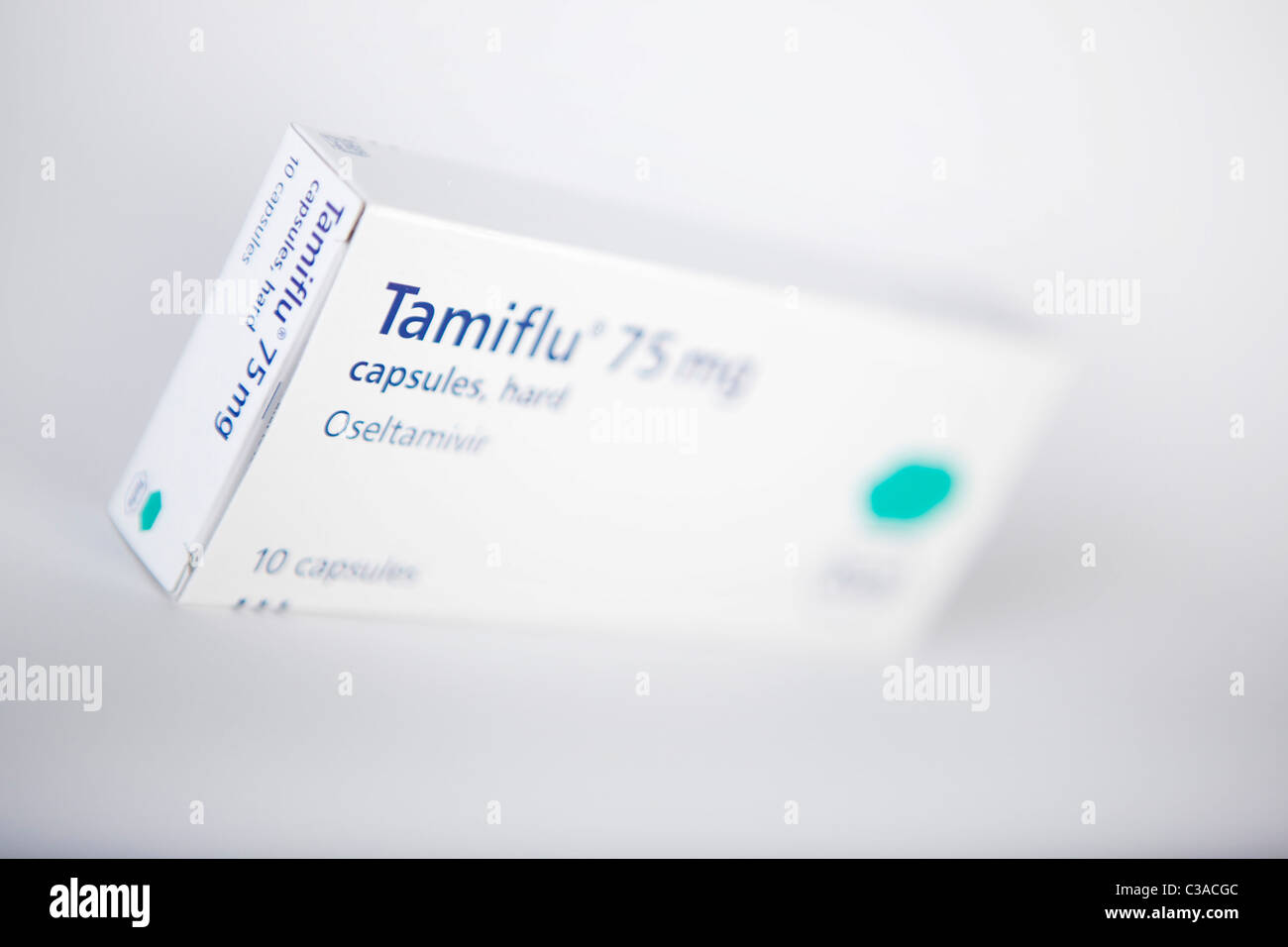 Illustrative image of a Tamiflu box Stock Photo - Alamy