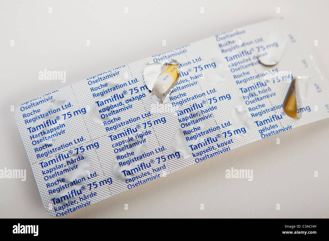 Illustrative image of a Tamiflu pack Stock Photo - Alamy