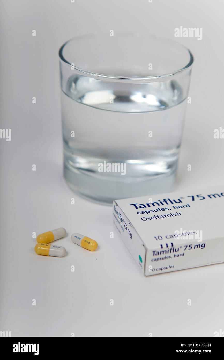 Illustrative image of a Tamiflu box and tablets Stock Photo - Alamy