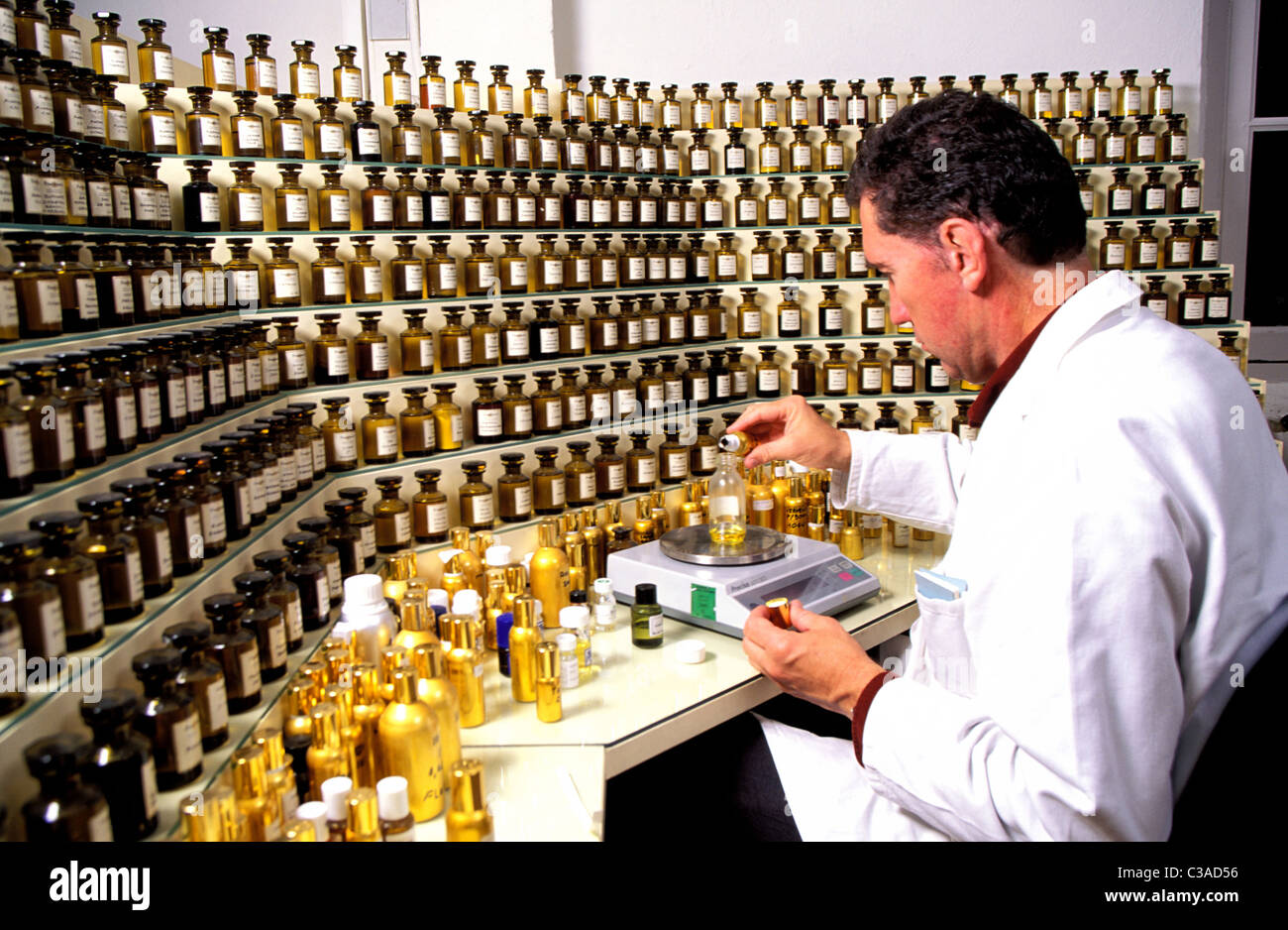 France, Alpes Maritimes, Fragonard perfumery in Grasse, a nose (tester ...
