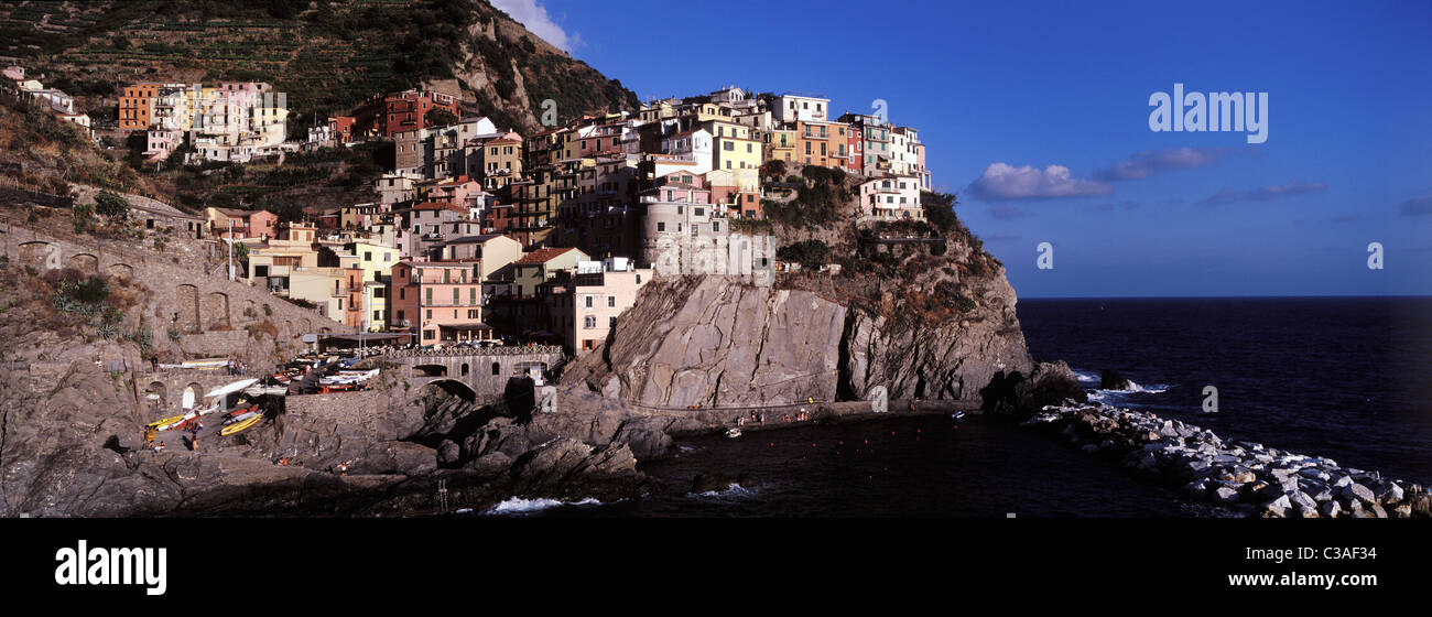Italy, Liguria, the village of Manarola in the Five Lands national park ...