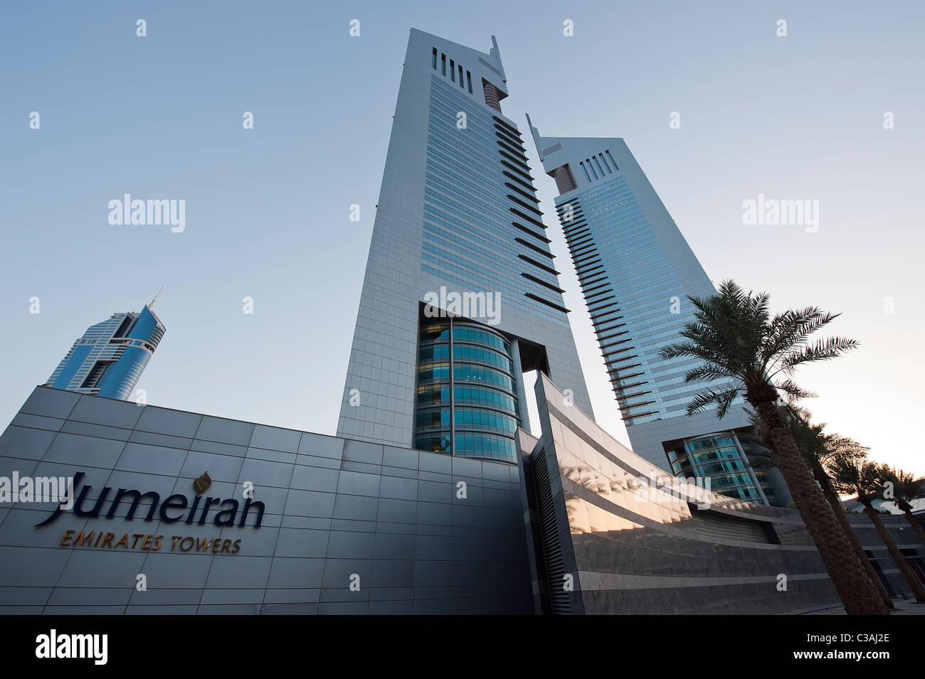 Emirates towers dubai uae hi-res stock photography and images - Alamy