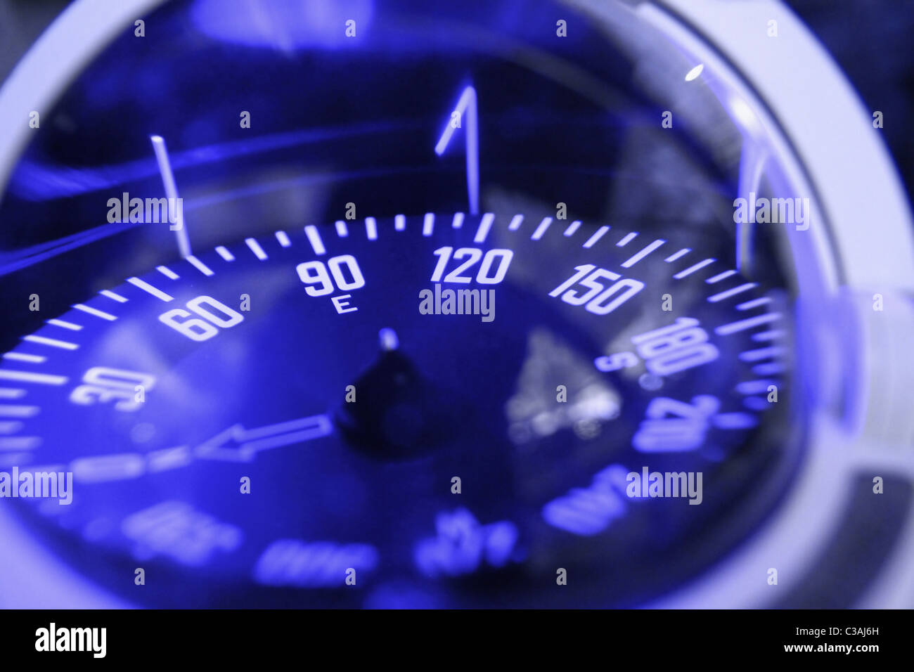 Nautical compass hi-res stock photography and images - Alamy