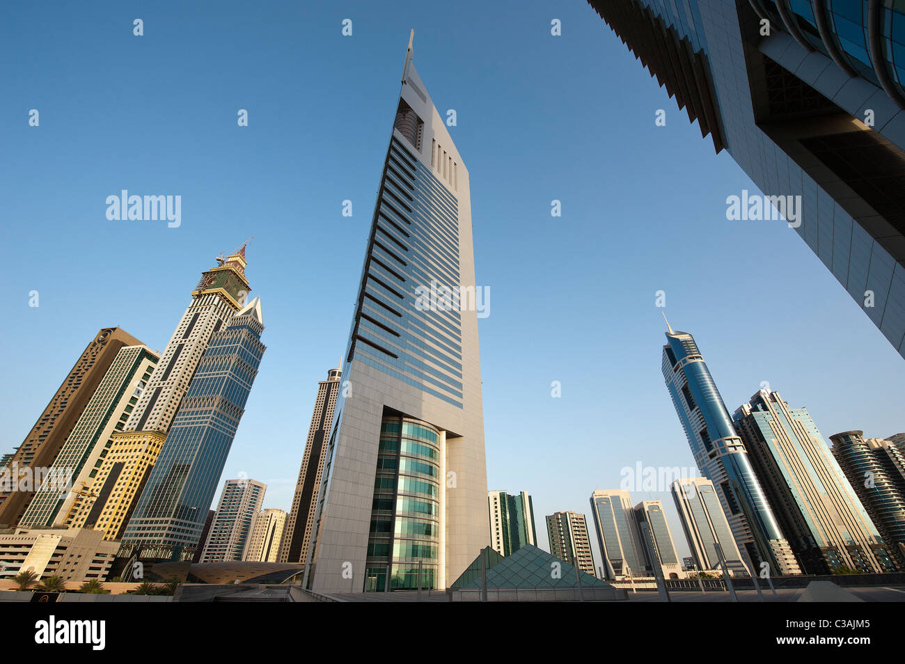 Emirates towers dubai uae hi-res stock photography and images - Alamy