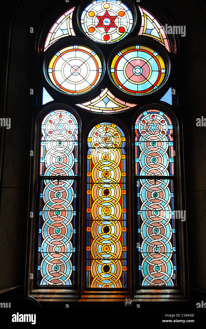 Synagogue stained glass window hi-res stock photography and images - Alamy