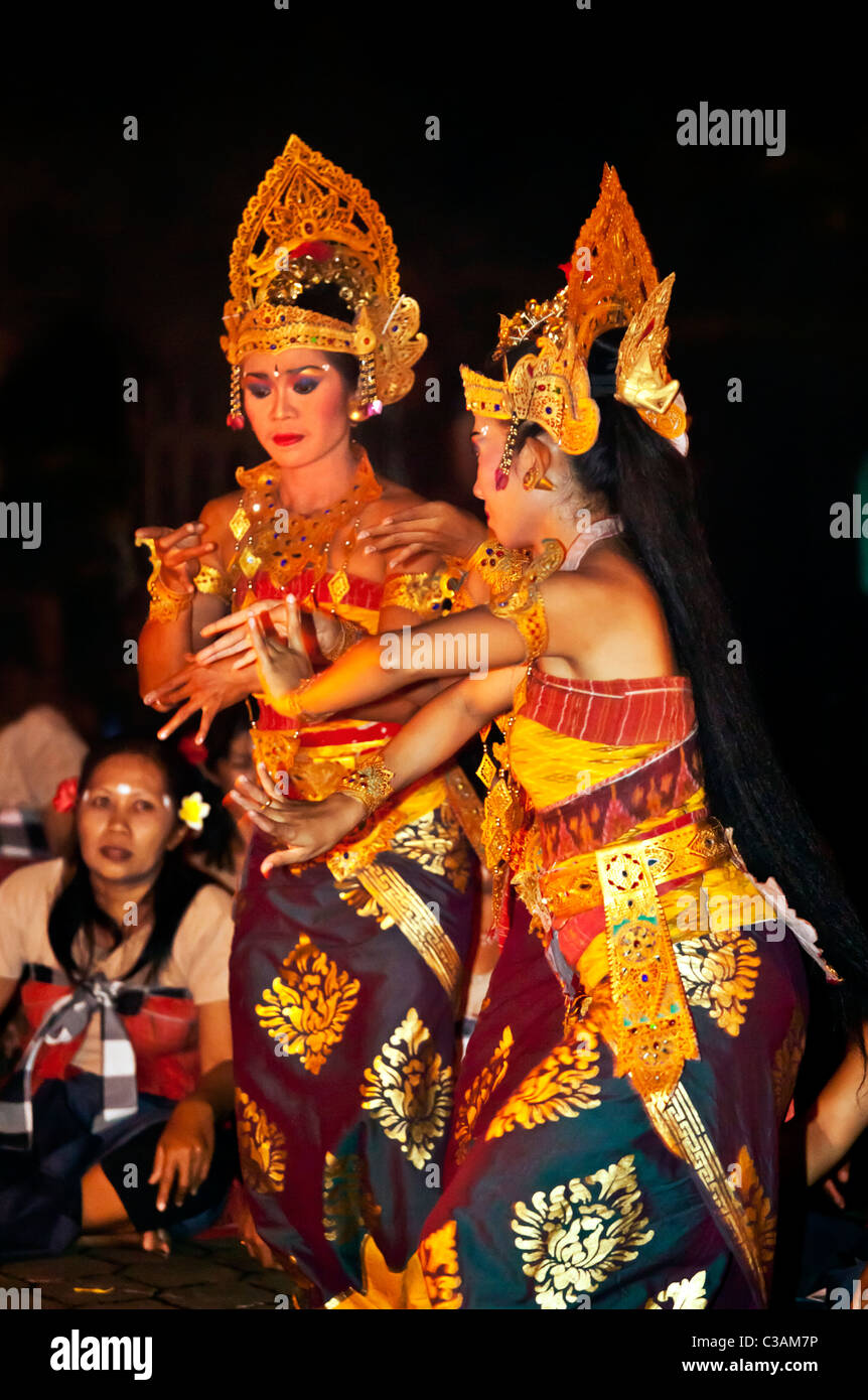 The JUNUNGAN village is the only female KECAK SRIKANDHI (RAMAYANA ...