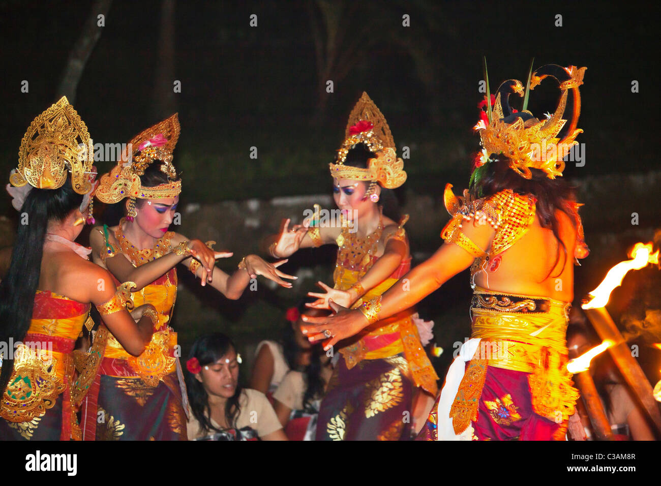 The JUNUNGAN village is the only female KECAK SRIKANDHI (RAMAYANA ...