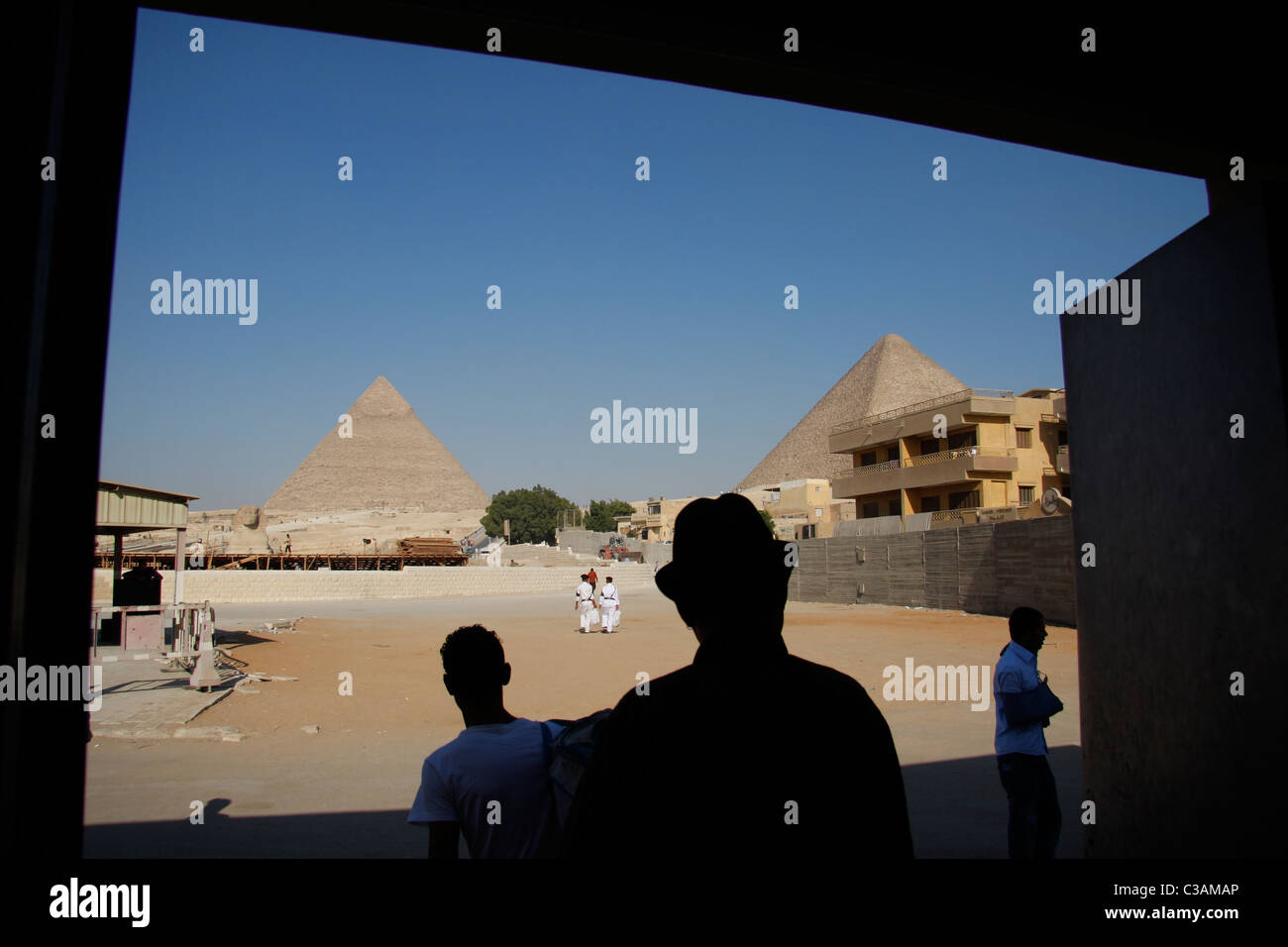 Entrance gate tourist egypt pyramids hi-res stock photography and ...