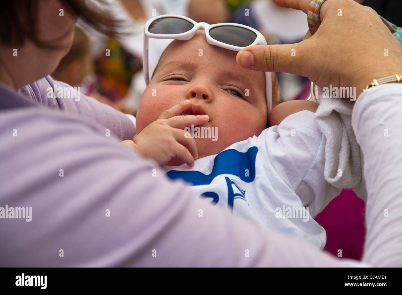 A morning in the park with babies born in the last year to new Israeli ...