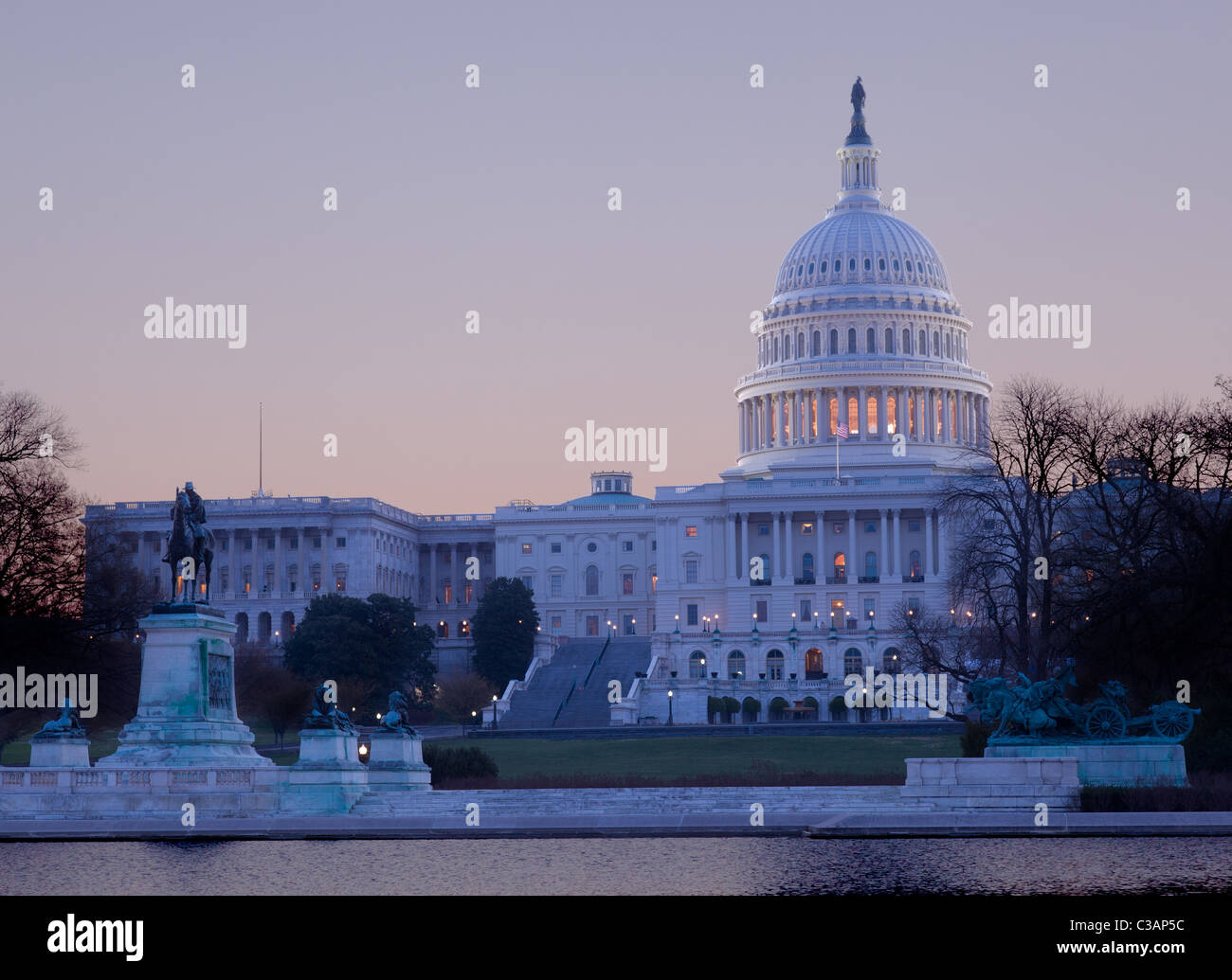 Washington monument capitol dome hi-res stock photography and images ...