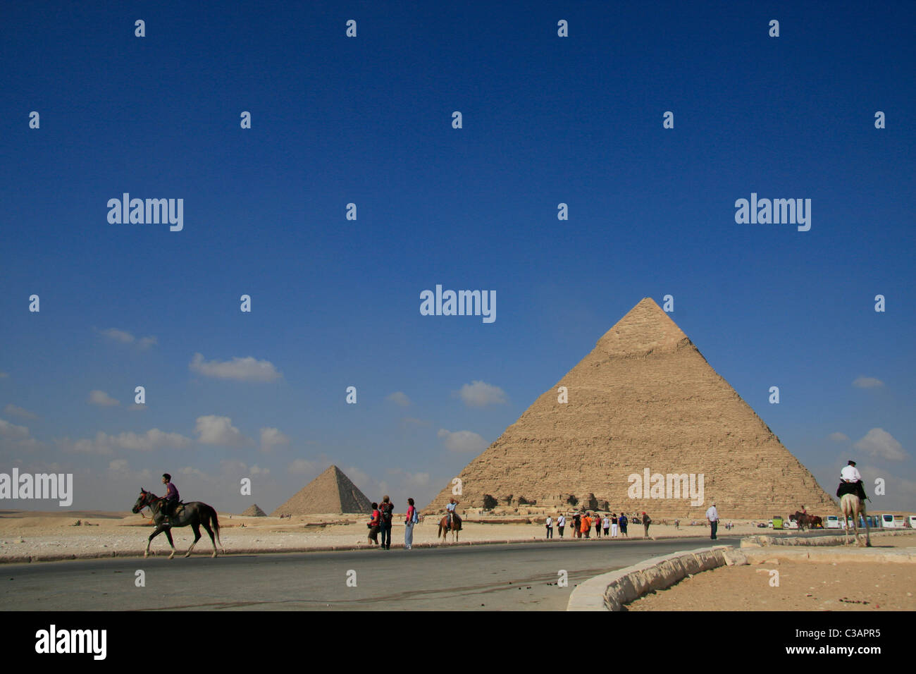 Chephren pyramid hi-res stock photography and images - Alamy