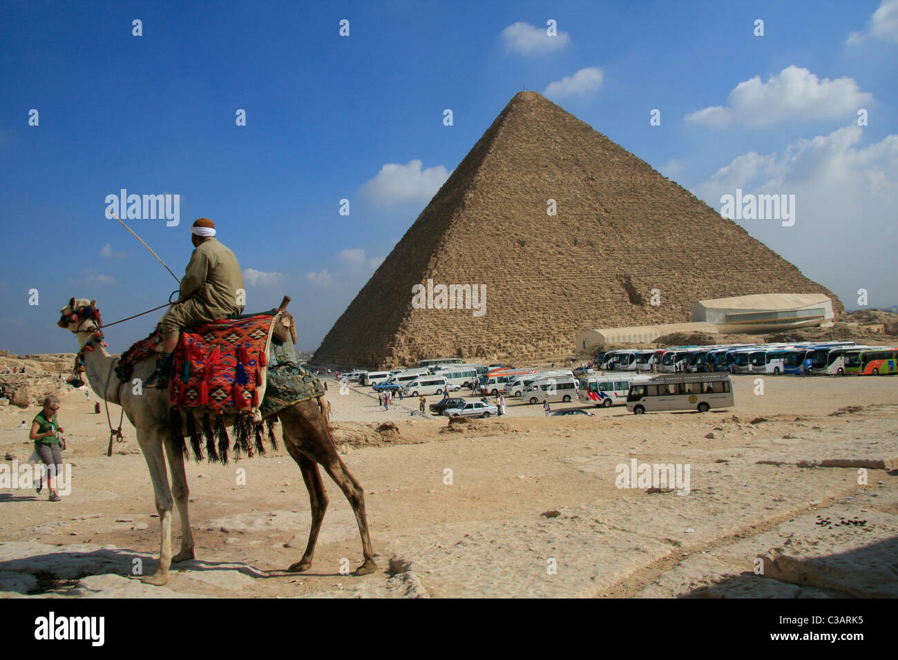 The Cheops/Khufu pyramid at Giza, Cairo, Egypt Stock Photo - Alamy