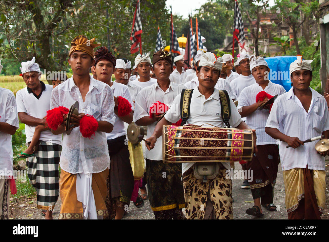 Cymbals hi-res stock photography and images - Alamy