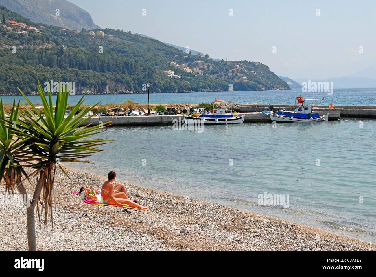 Beach at Ipsos Corfu Stock Photo - Alamy