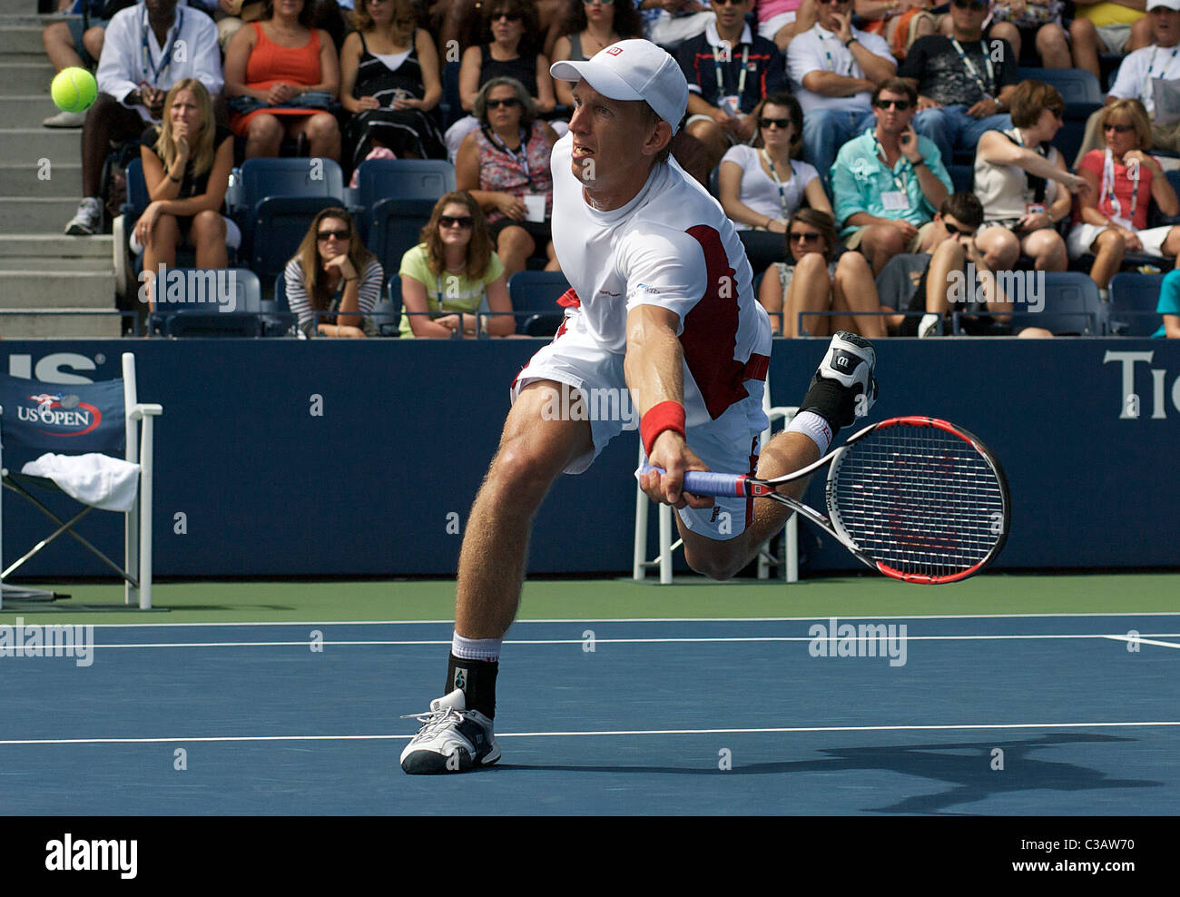 Jarkko Nieminen, Finland, in action at the US Open Tennis Tournament at ...