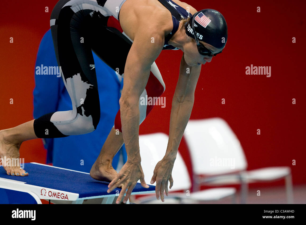 Dara Torres starts the 50m freestyle semi-final at the 2008 Olympic ...