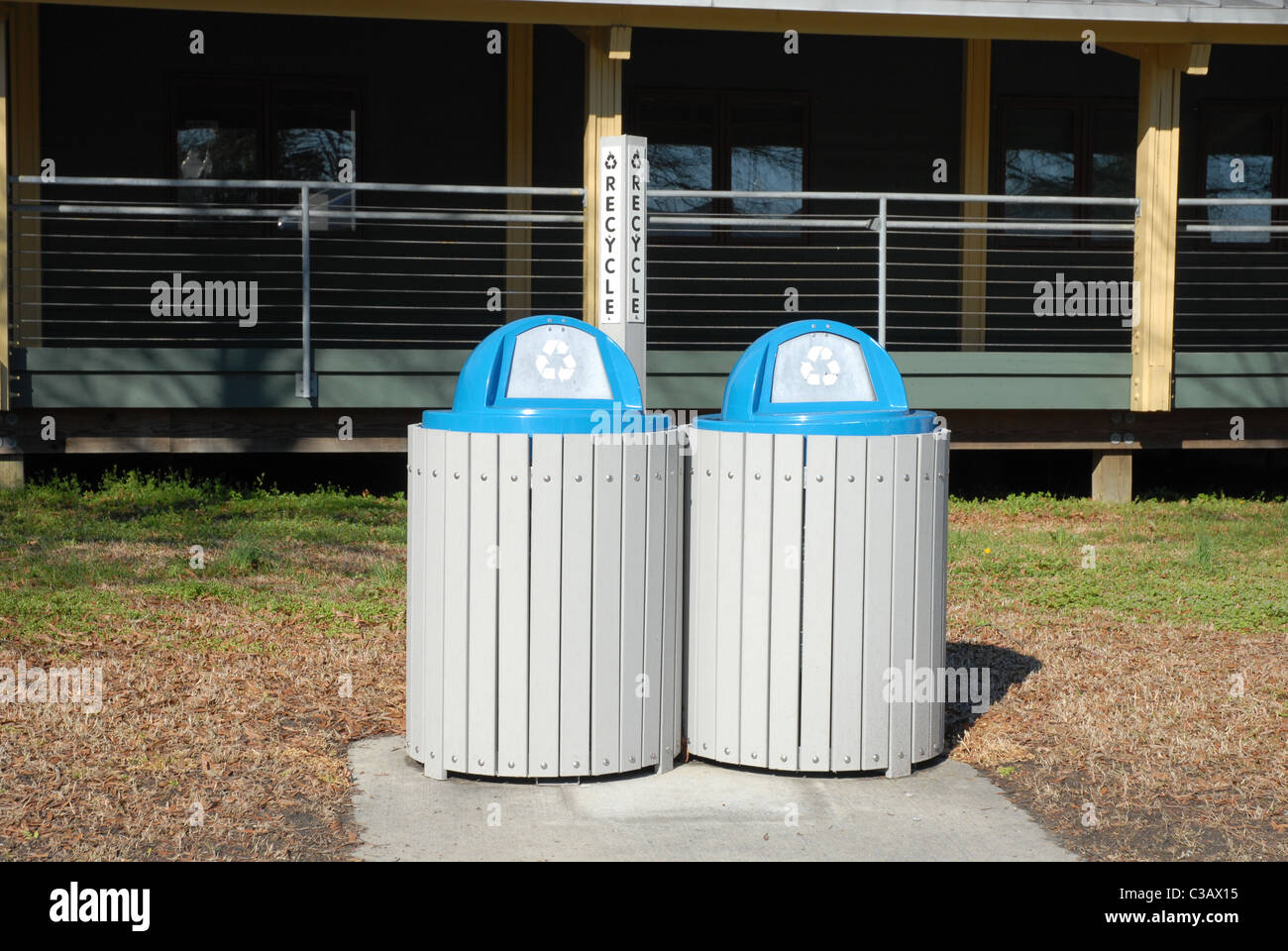A Recycle bin for bottles and cans Stock Photo - Alamy