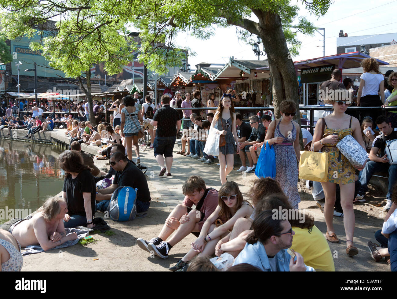 Camden people hi-res stock photography and images - Alamy