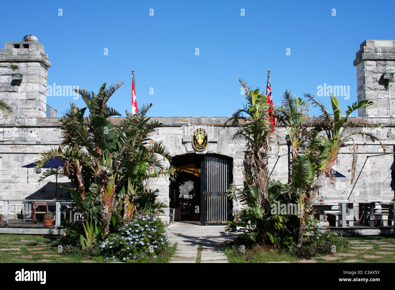 The Frog and Onion Pub, Royal Navy Dockyard, Bermuda Stock Photo - Alamy