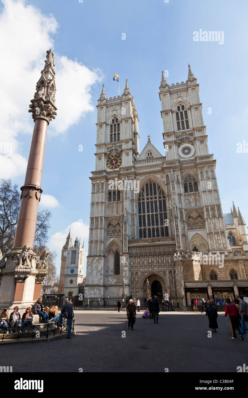 Clock tower westminster abbey london hi-res stock photography and ...
