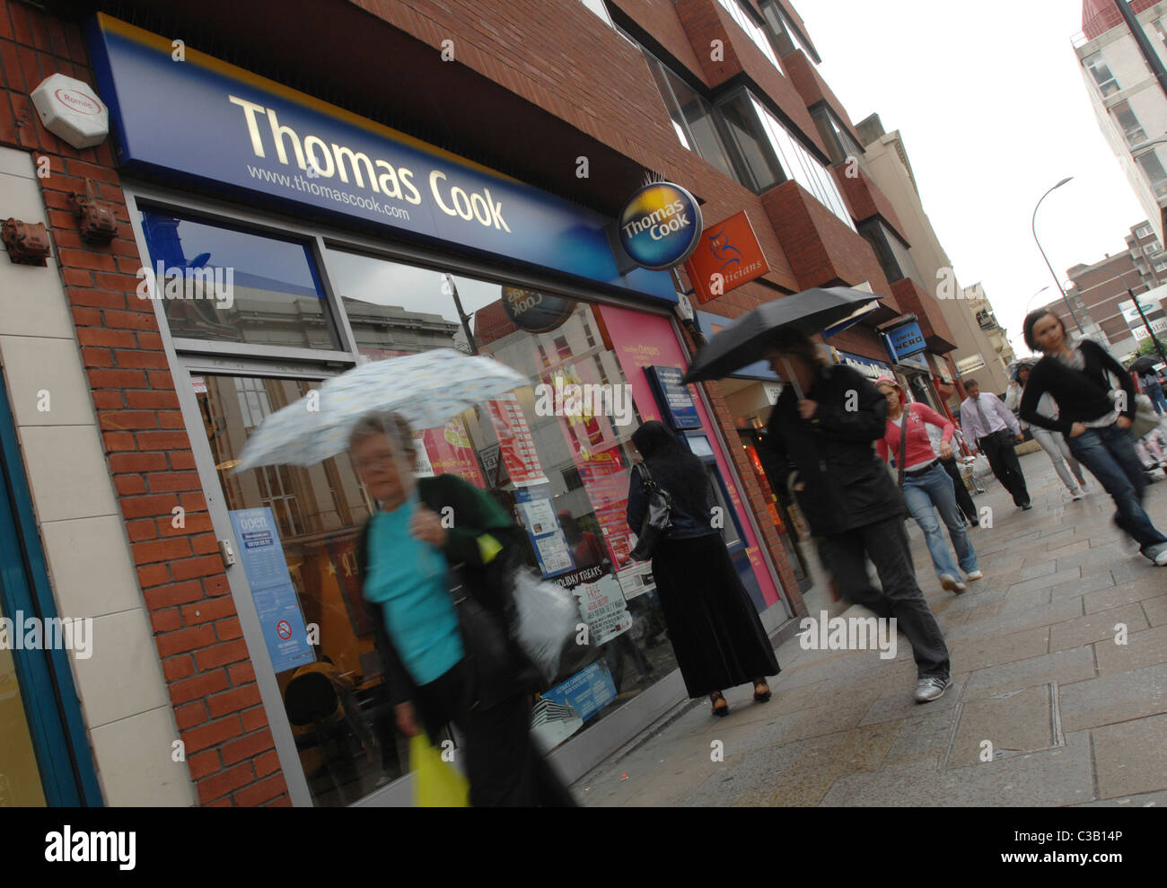 Exterior of a Thomas Cook branch Stock Photo - Alamy