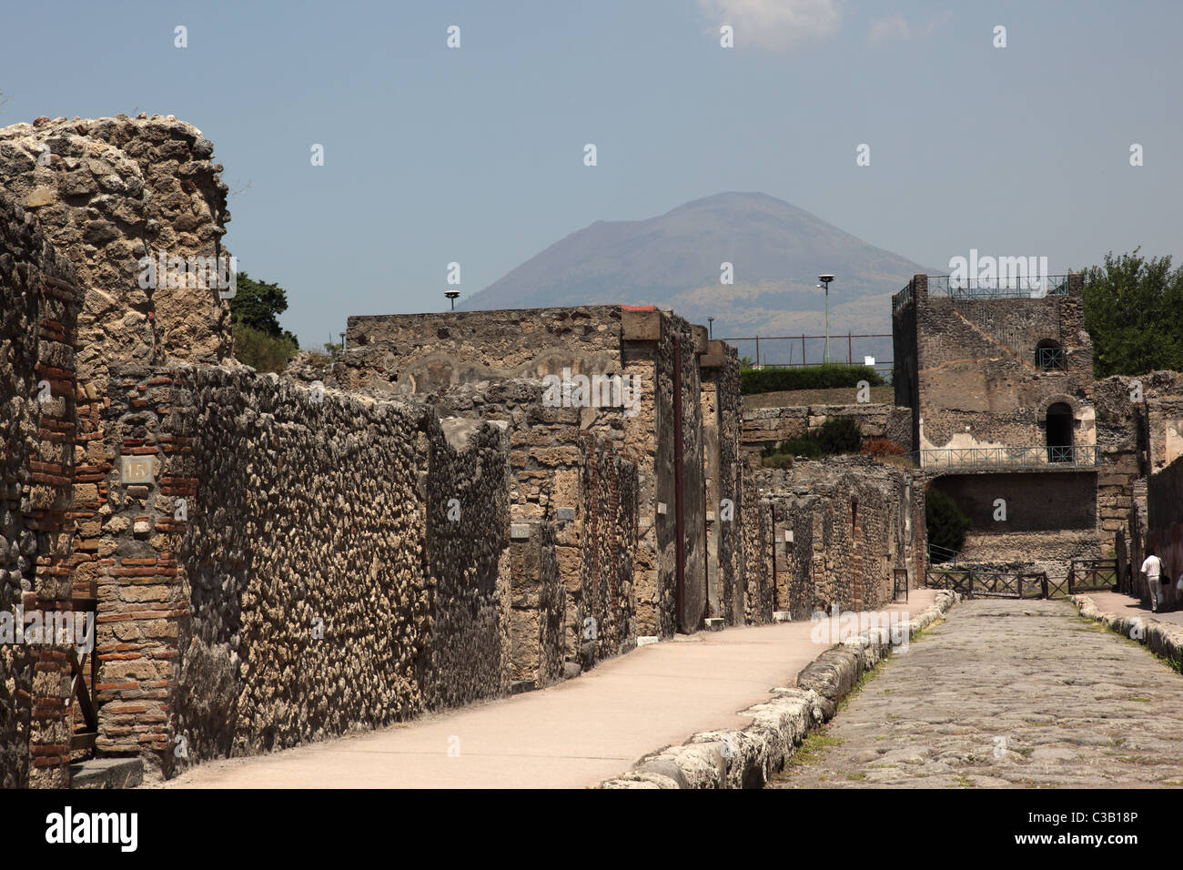 Roman house pompeii vesuvius hi-res stock photography and images - Alamy