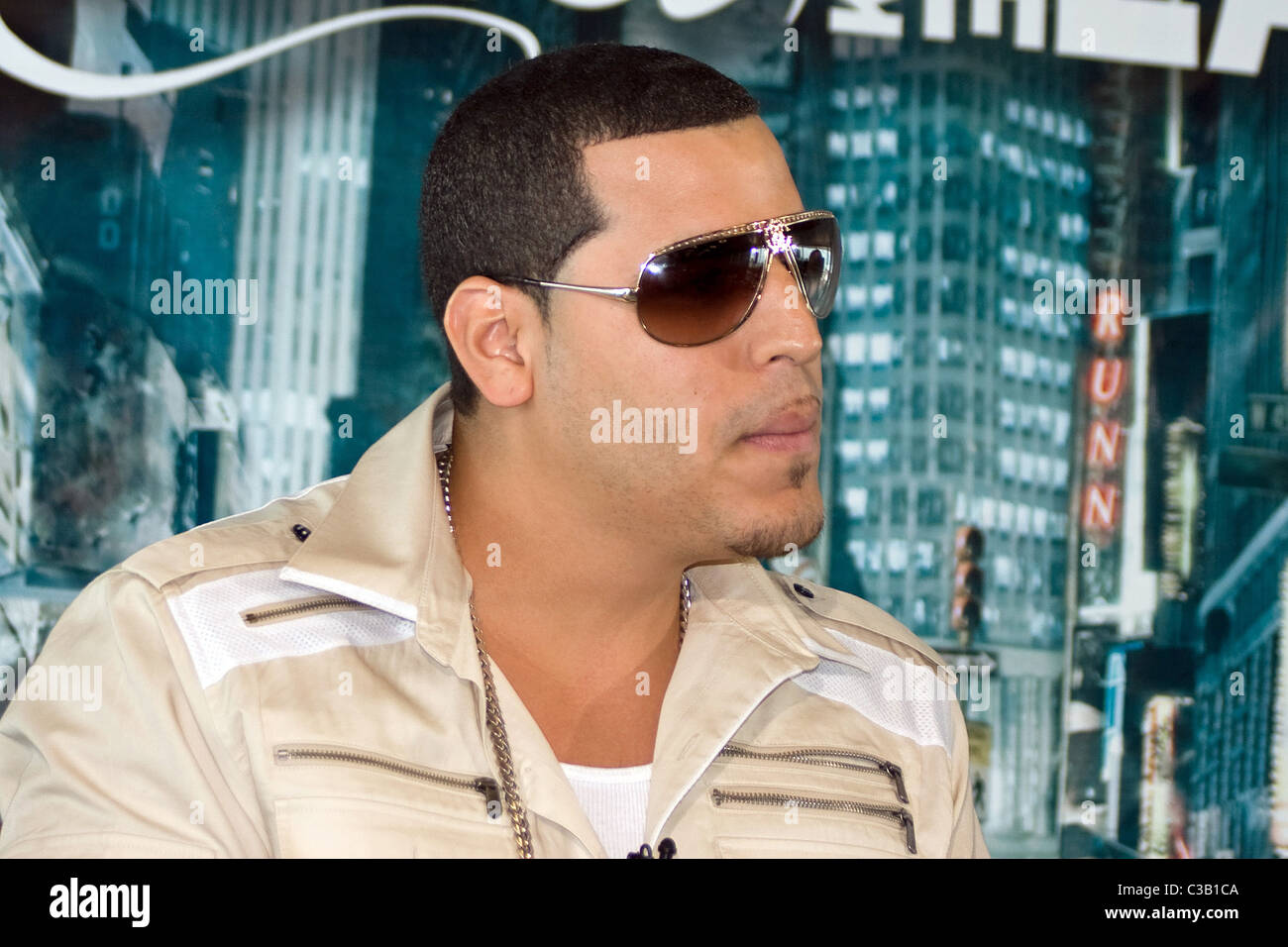 Max Santos's Instagram, Twitter & Facebook on IDCrawl